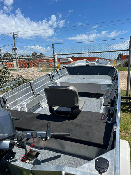 *SOLD* Quintrex 420 Busta
